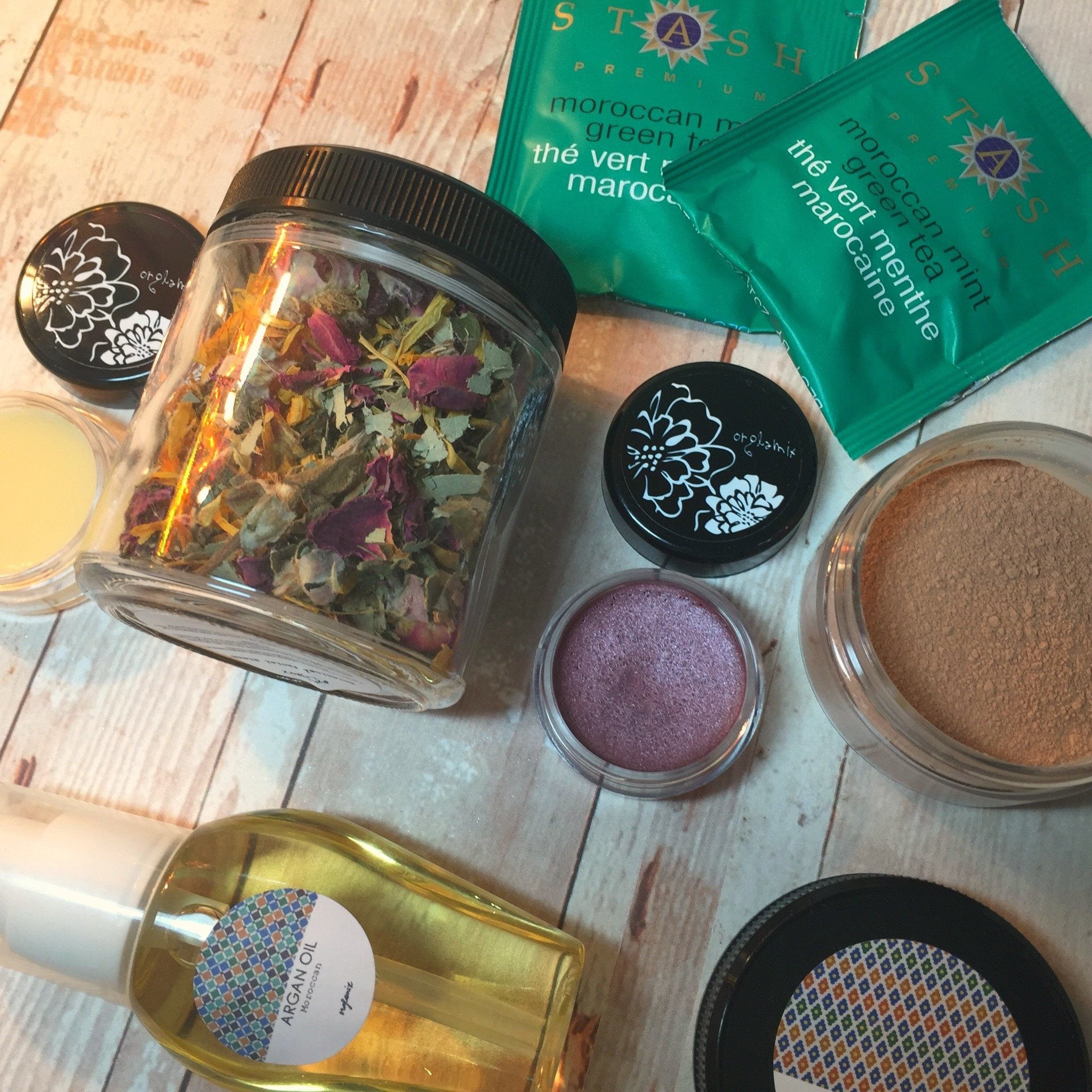 Vegan + Crulety Free Beauty Subscription Box | Vegan Cruelty Free ...